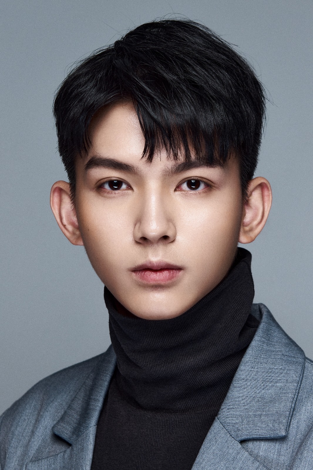 洪德均_男模特兒_模特兒 | 伊林娛樂股份有限公司